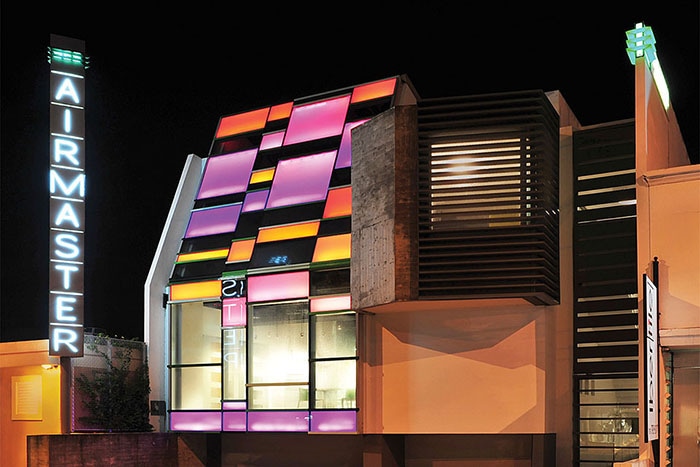 Air Master Showroom Boutique San Juan, Puerto Rico | Color Kinetics