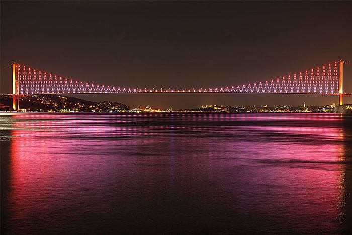 15 July Martyrs Bridge Istanbul, Turkey | Color Kinetics