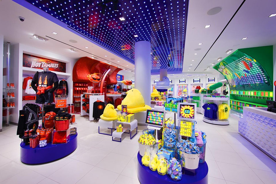 Peeps and Company Retail Store National Harbor, Maryland, USA | Color ...