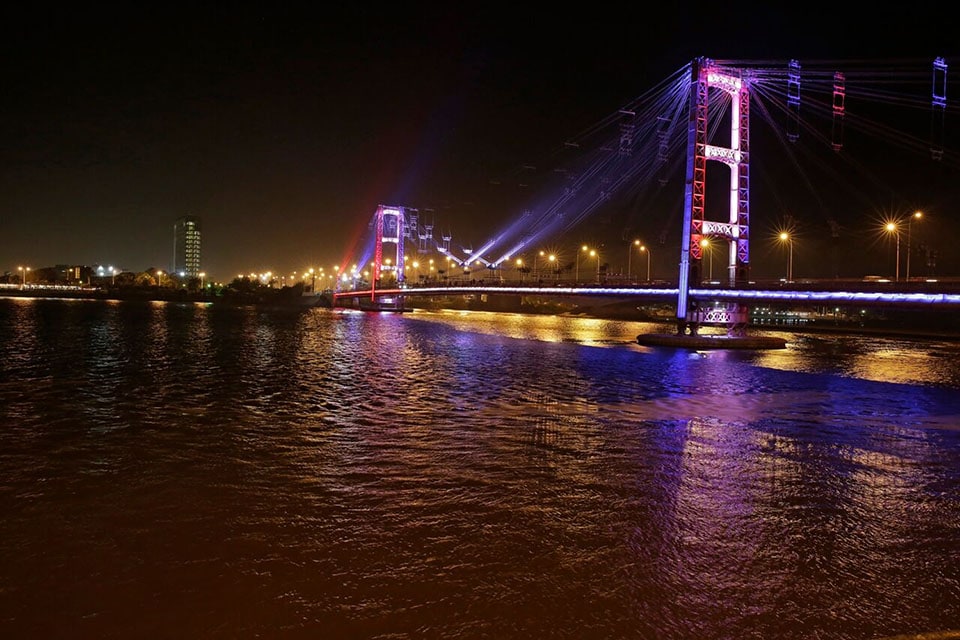 Santa Fe Suspension Bridge | Color Kinetics